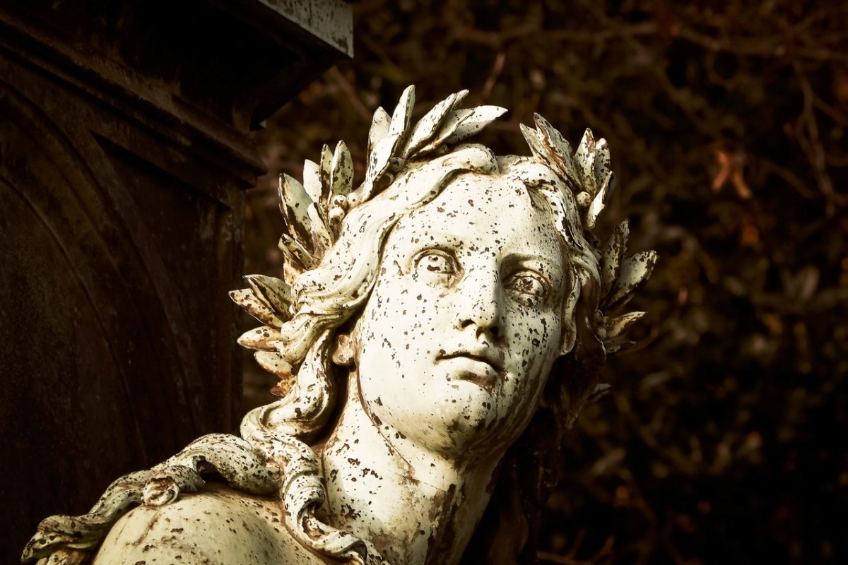 Samhain, Samhuinn, Sauin...Halloween : Jenn Campus Author